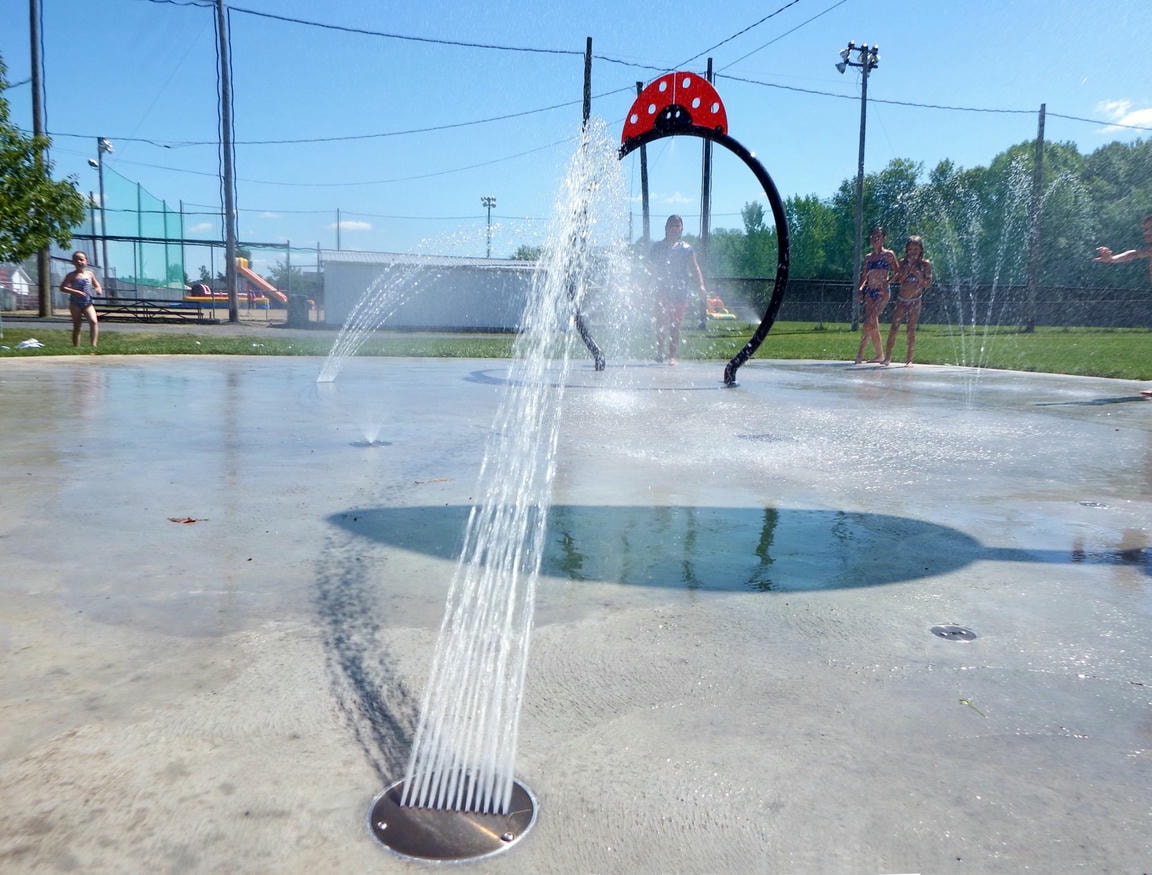 Jet Vague Droite - Aquajeux - Water games and structures